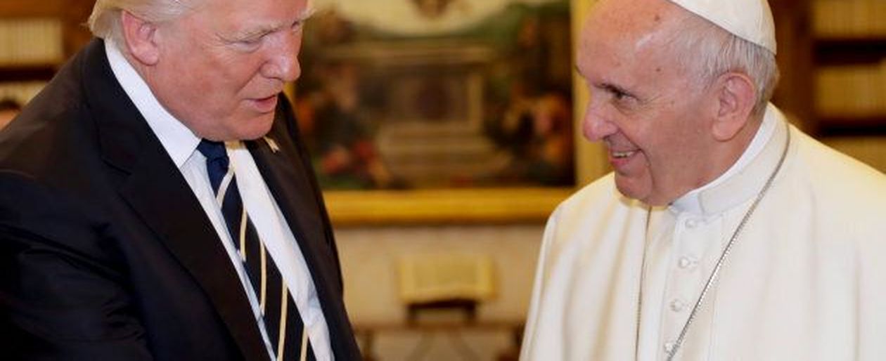 Donald Trump incontra Papa Francesco, Bergoglio gli regala l'ulivo ...