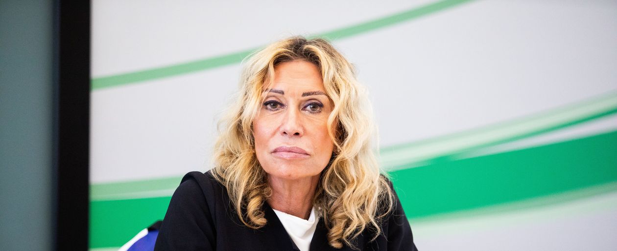 Melania Rizzoli: "A Milano Covid viaggia su treni e bus non a scuola ...