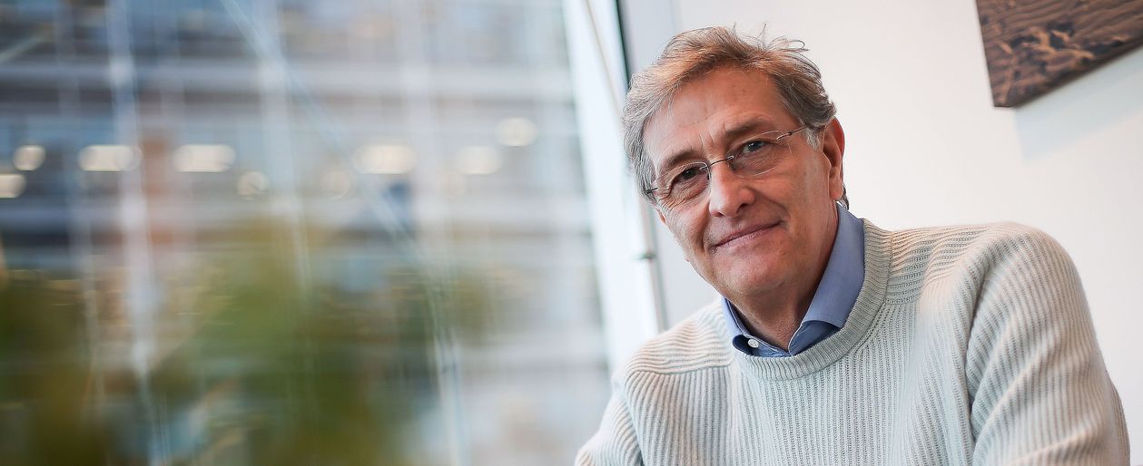 Guido Rasi: "Adesso diamo Astrazeneca agli over 60" - HuffPost Italia