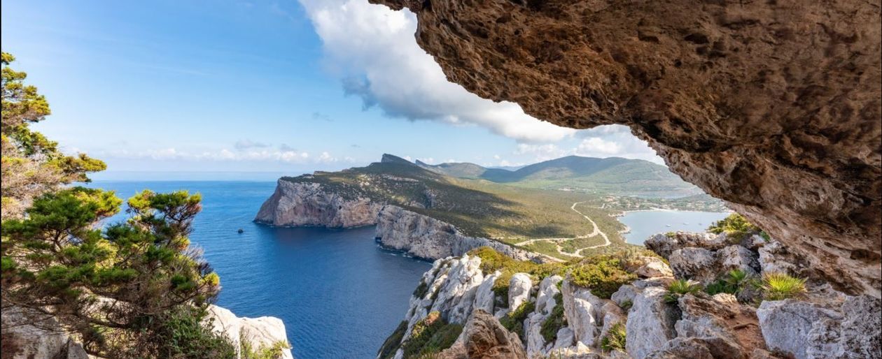 Sardegna inedita: invito nell'antica Ichnusa tra Canyon, murales e ...