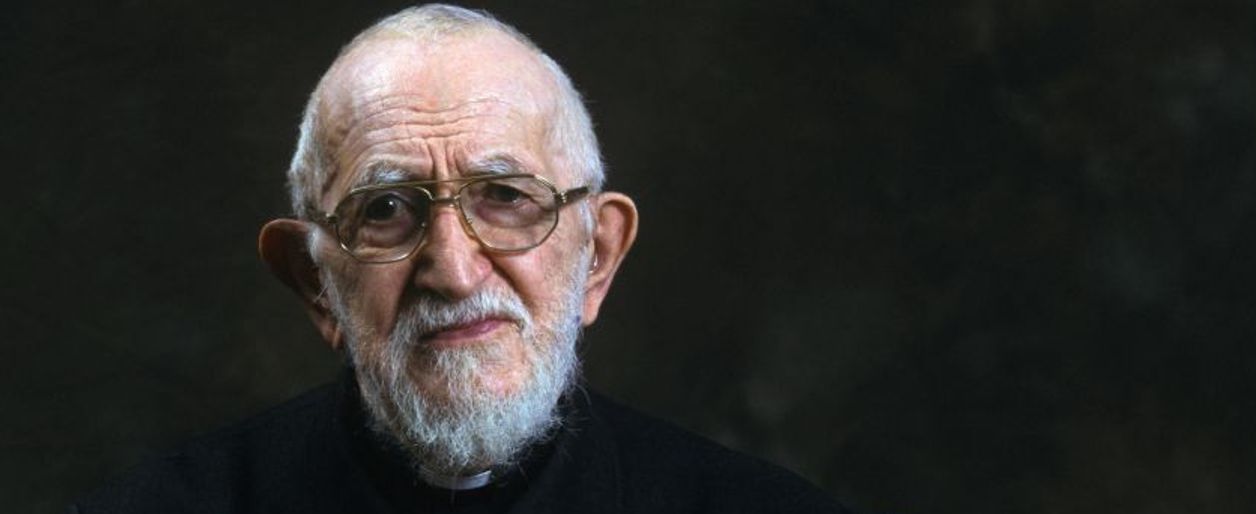 Abbé Pierre, il prete dei poveri e degli emarginati - HuffPost Italia