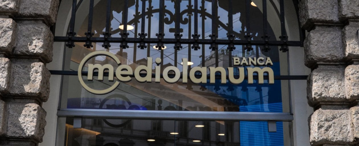 Banca Mediolanum ringrazia clienti e collaboratori. "2022 anno ...