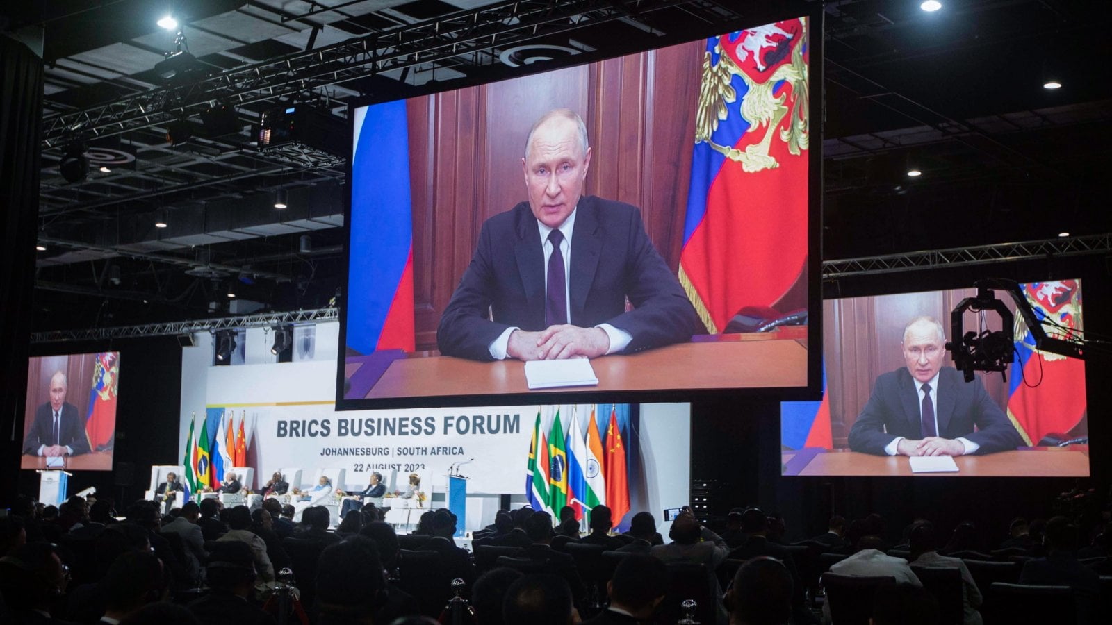 Dietrofront Brics. La moneta anti-dollaro parte in salita, i Cinque già ...