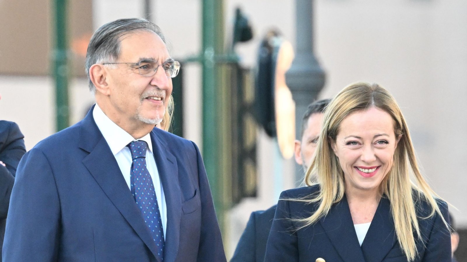 Sulle riforme la caserma scricchiola. La Russa, Pera e quelli che ...
