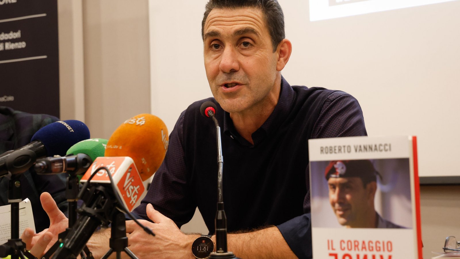 Vannacci no grazie. Il leghista Gian Marco Centinaio: "Non lo voterei ...