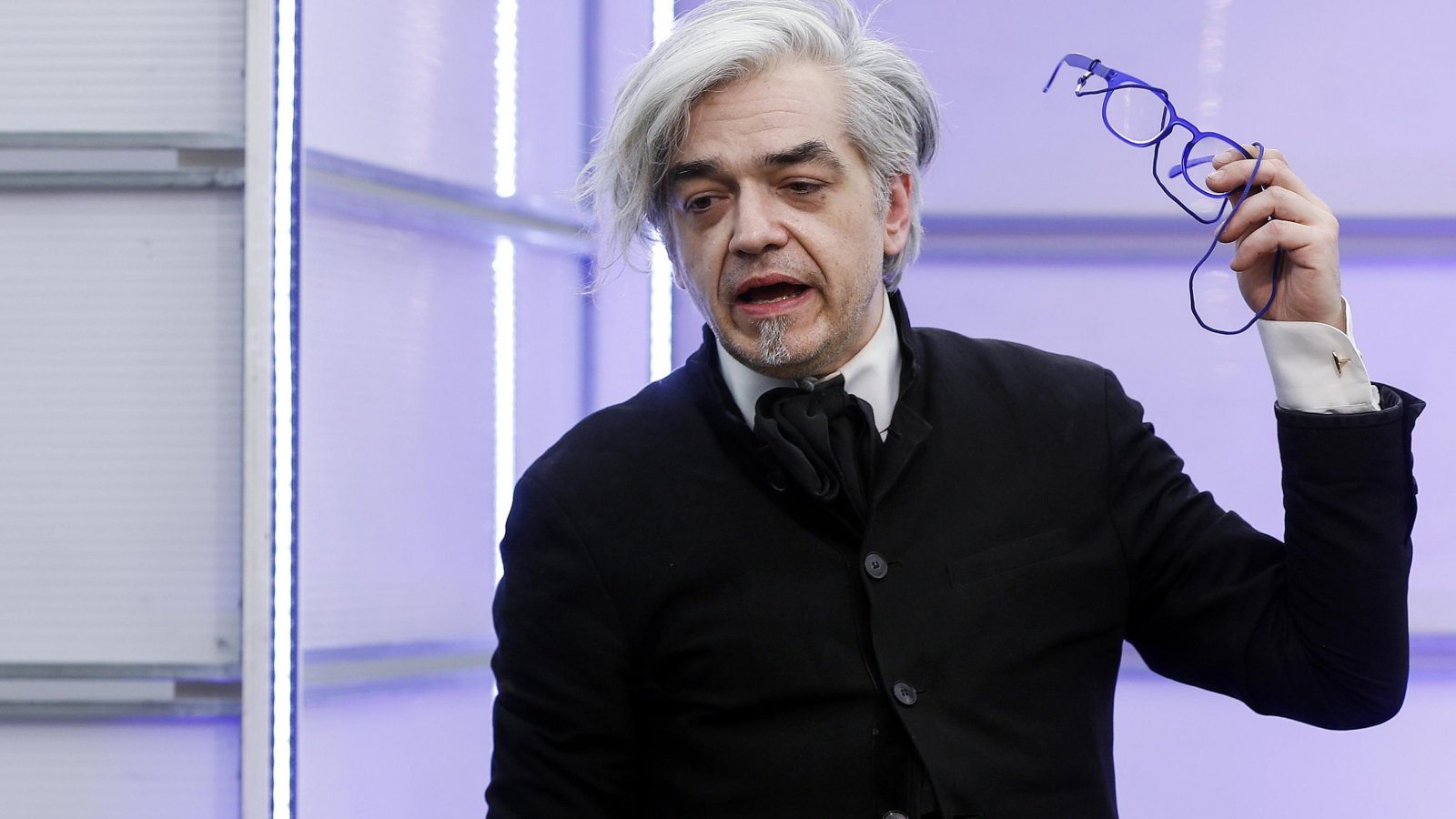 Morgan sui social, tra angeli e demoni: "Oggi piacciono i mostri ...