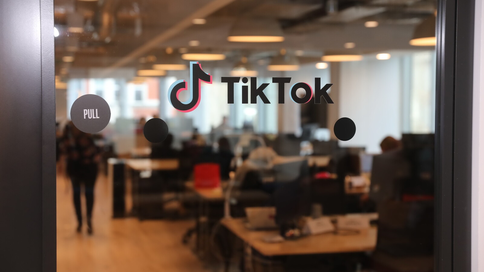 TikTok nel negoziato fra Trump e Xi. Intanto il fondatore Zhang Yiming ...