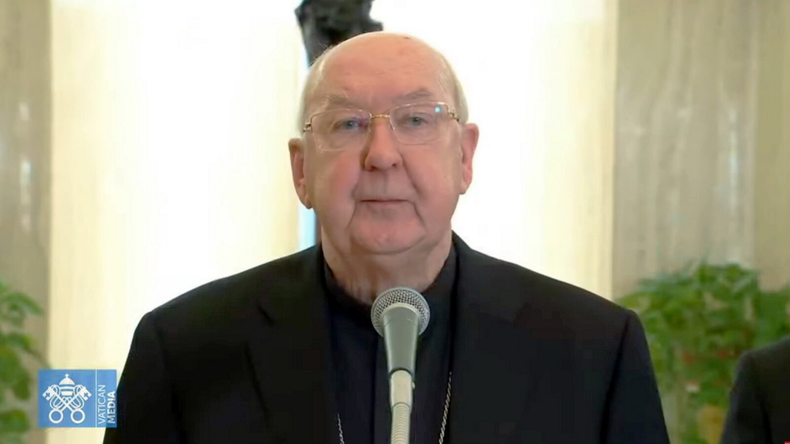 Dopo la morte di Papa Francesco, tocca al camerlengo Kevin Farrell ...