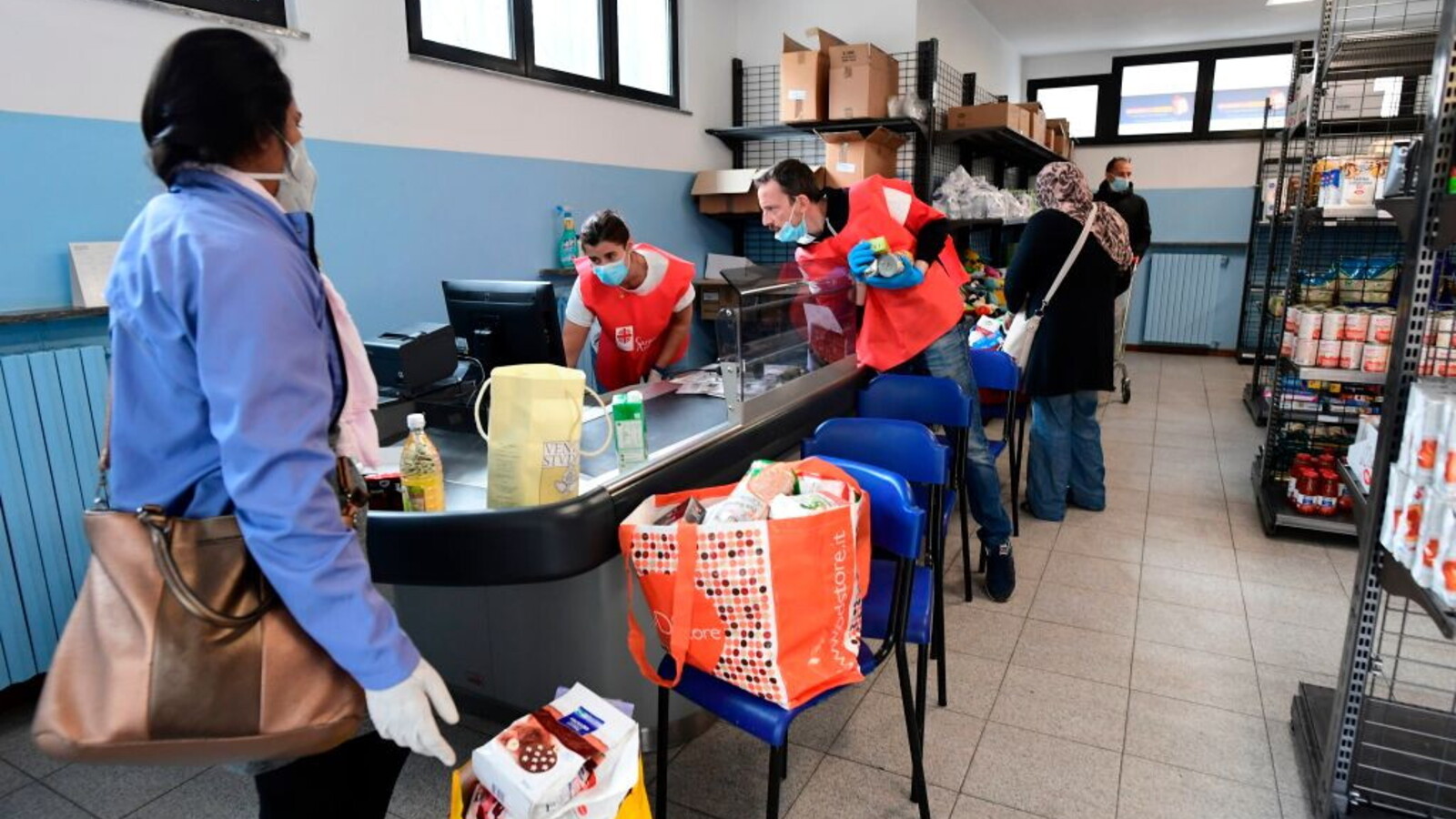 Il lavoro non basta più a proteggere dalla povertà. Caritas: forte ...