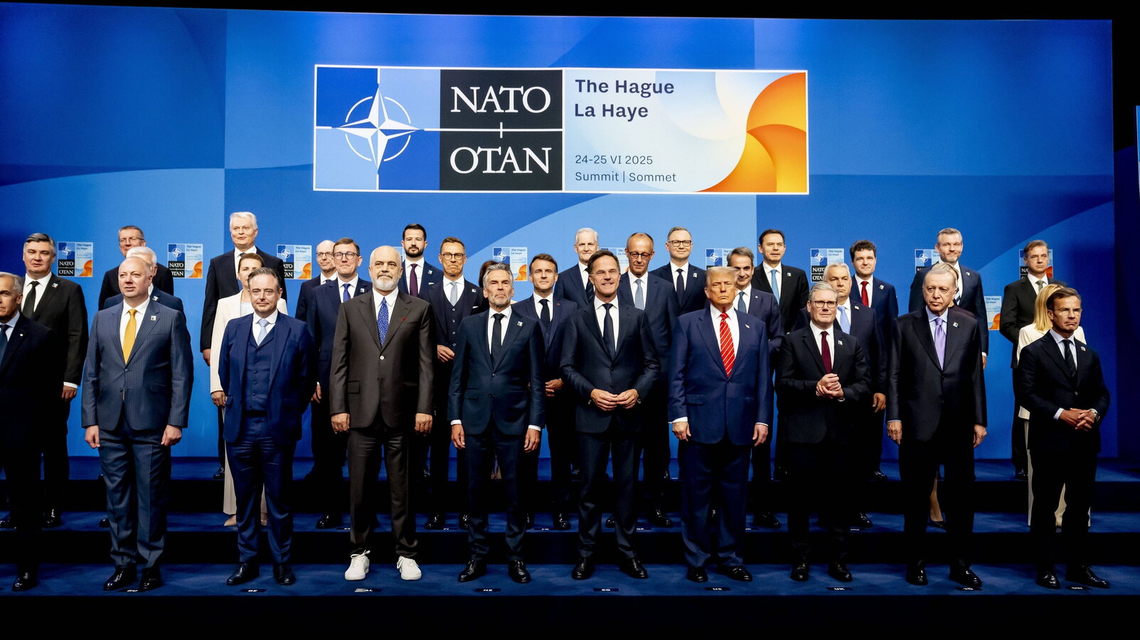 Vertice Nato, la dichiarazione. "Russia minaccia di lungo termine ...