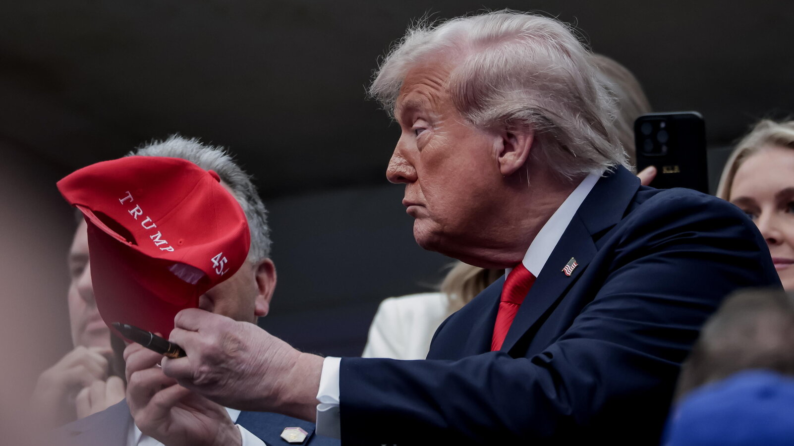 Sondaggi: gli americani bocciano Trump - HuffPost Italia