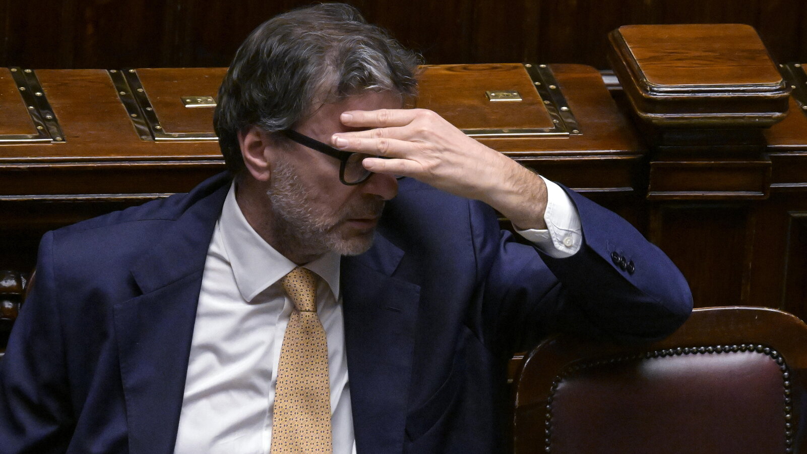 Giorgetti basito, Meloni furiosa. La manovra fa litigare tutti, e di ...