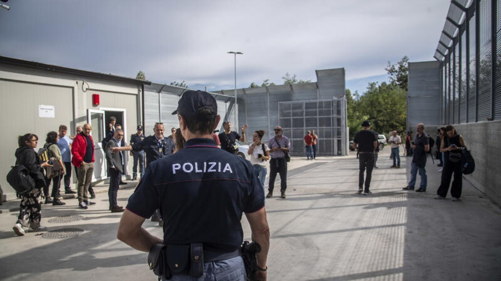 Cpr, abbiamo un problema. Solo lo 0,2% degli immigrati irregolari nei ...