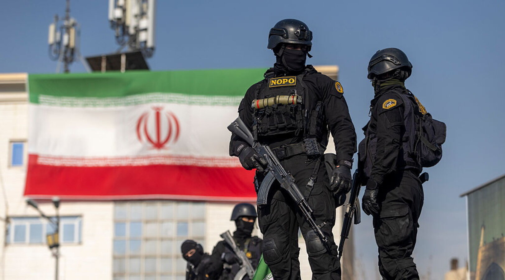 Ambasciata svuotata, ma 600 italiani ancora in Iran. La Farnesina ...