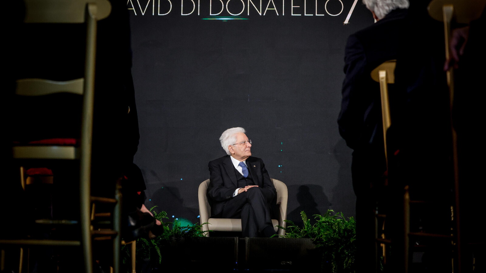 Mattarella si fa portavoce dei dolori dell'industria cinema. Giuli ...