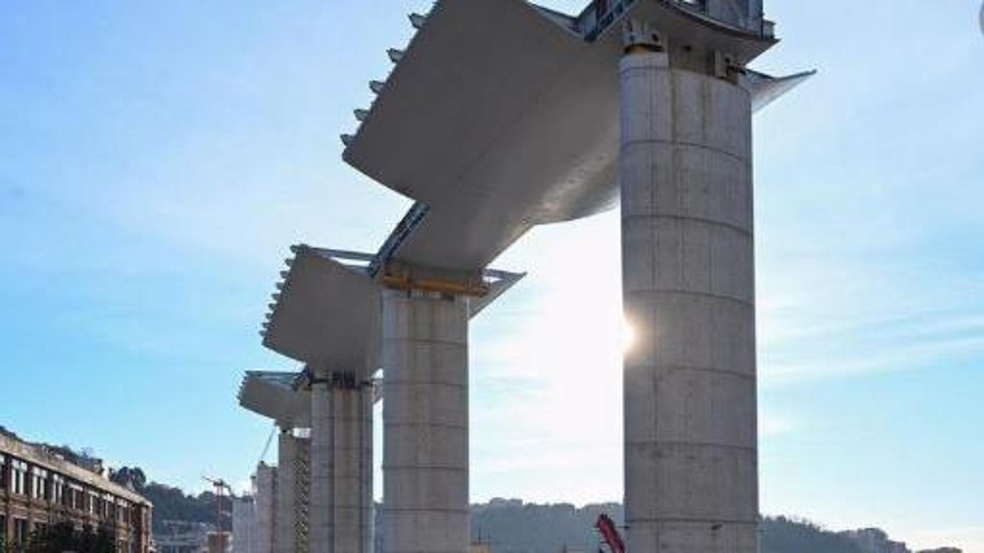 Ponte sul Polcevera: arriva l’ultima campata, che completa il tracciato ...