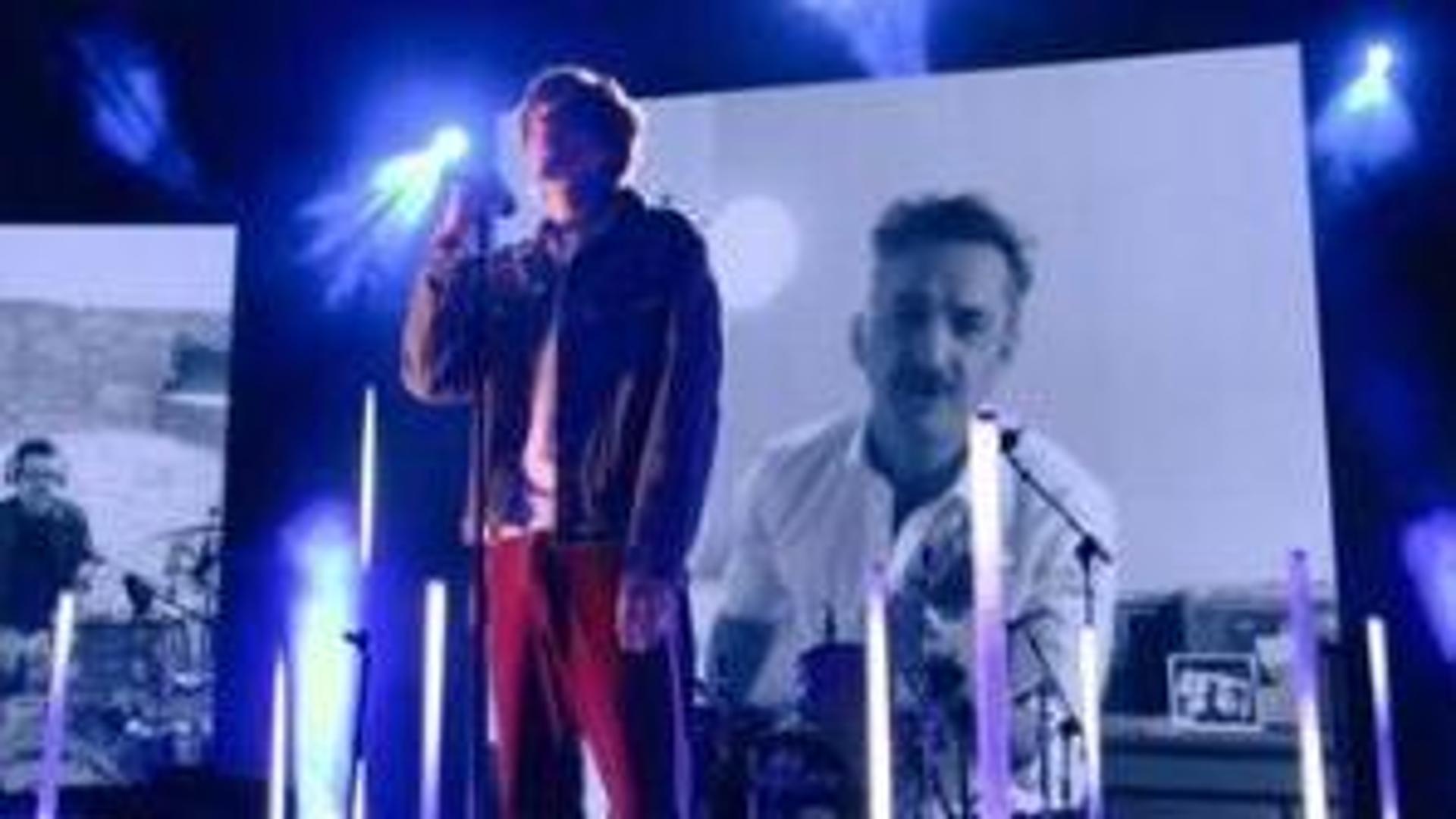 Nicola Savino rimpiazza Morgan, il duetto con Bugo conquista il Web ...