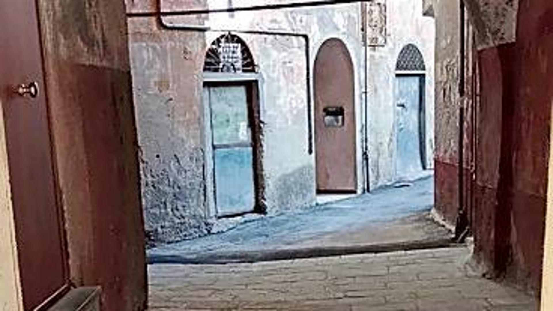 Genova, creuza rinnovata in vico del Portico - Il Secolo XIX