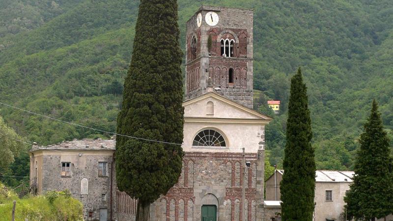 I tesori della Liguria: San Martino di Licciorno, il volto megalitico e ...