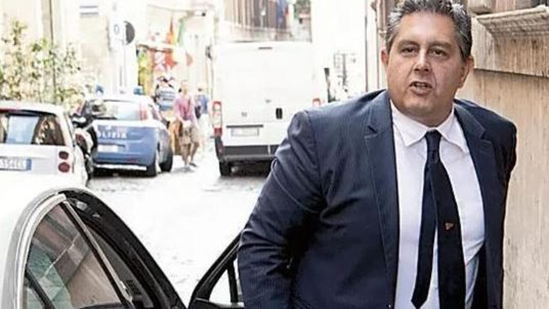 Toti, segnale agli alleati: "Sono di centrodestra, disponibili a ...
