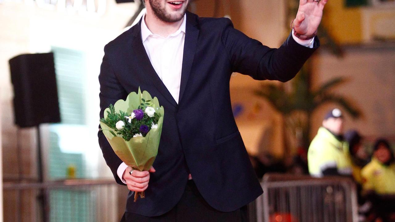 Da X Factor a Sanremo, il lungo red carpet di Lorenzo Fragola - Il ...