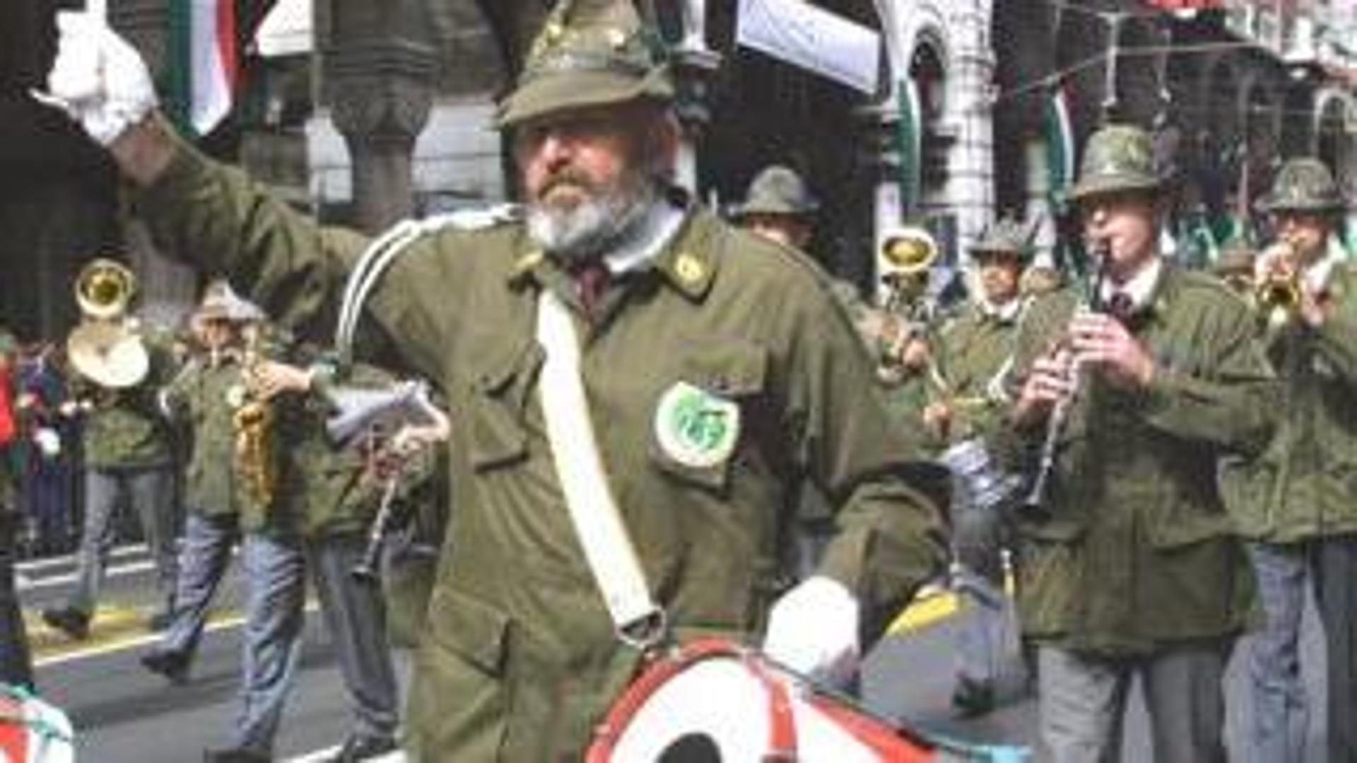 Raduno nazionale degli Alpini, Genova ci riprova 20 anni dopo - Il ...