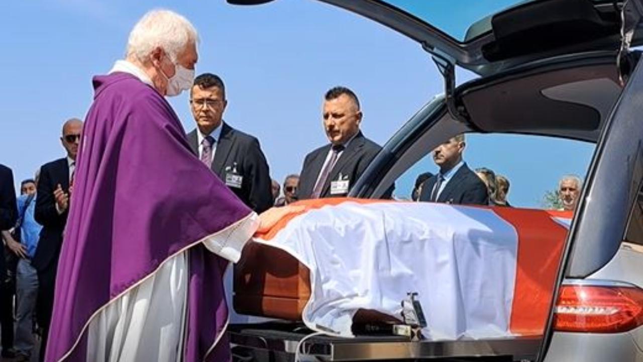Genova, il funerale di Giuseppe Pericu a Boccadasse - Il Secolo XIX