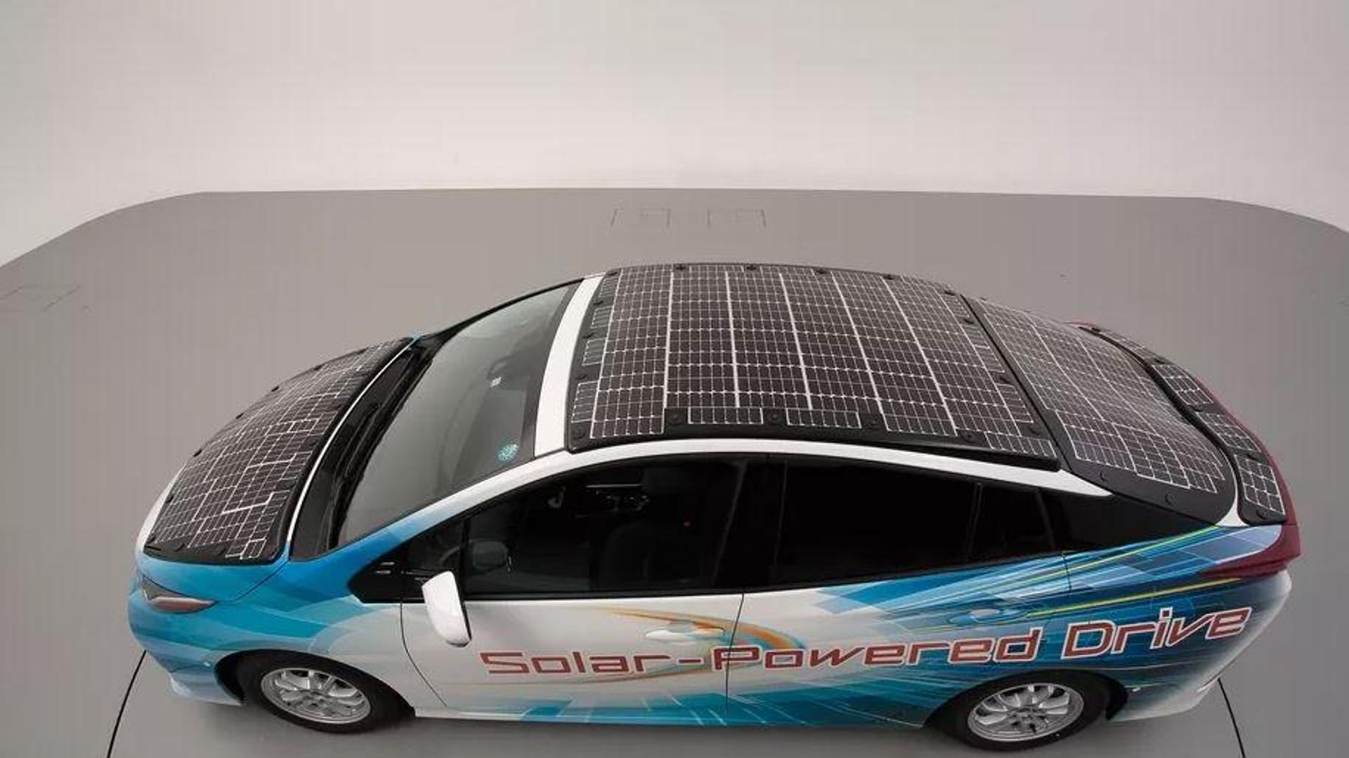 L’idea di Toyota: pannelli solari sul tetto per ricaricare le auto ...