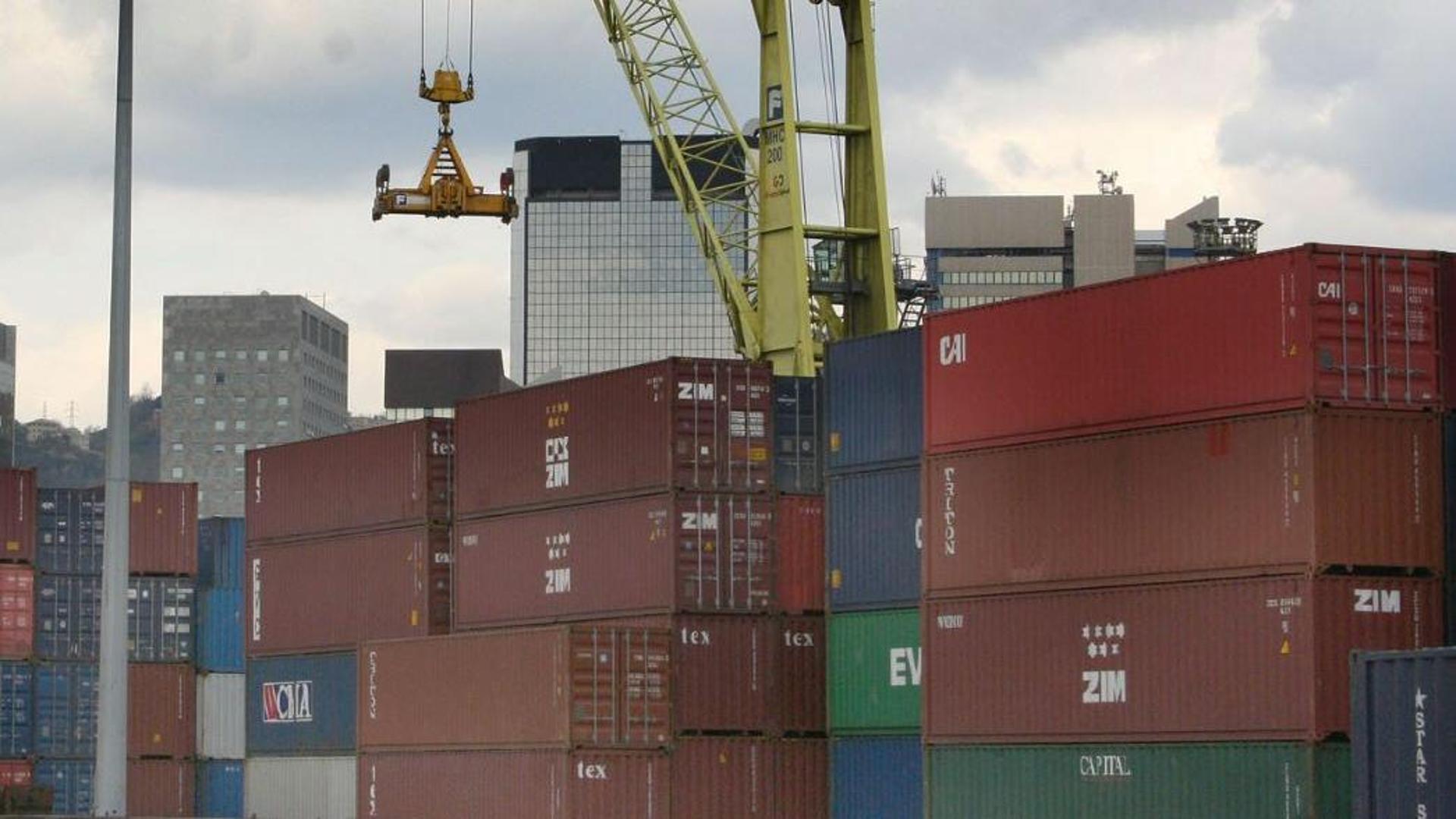 Porto di Genova, a luglio nuovo record per i container - Il Secolo XIX