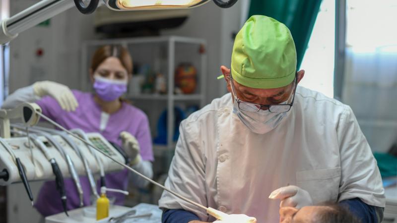 Genova, medici e ottici solidali nel centro storico: cure gratis o a ...