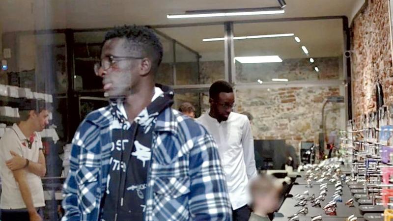 Genova, medici e ottici solidali nel centro storico: cure gratis o a ...