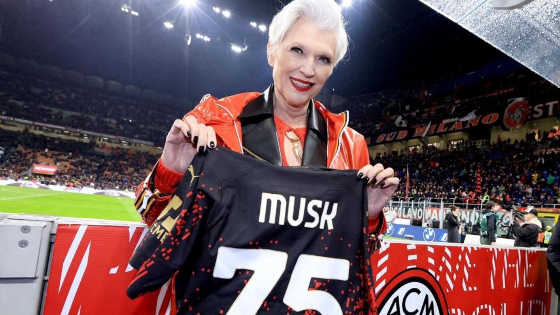 Tutti vogliono la mamma di Elon Musk: il Milan, la Fashion Week, gli ...