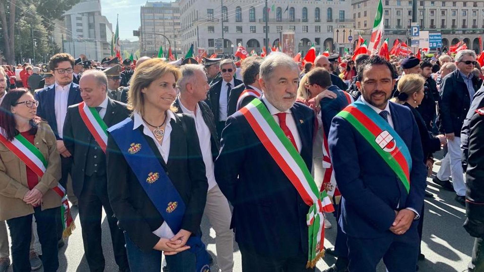 Genova celebra il 25 Aprile, le iniziative: il corteo, poi il ritorno a ...