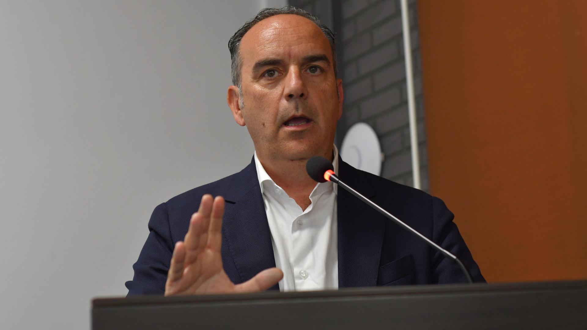 Davide Natale, neosegretario regionale del Pd: “Basta spocchia e ...