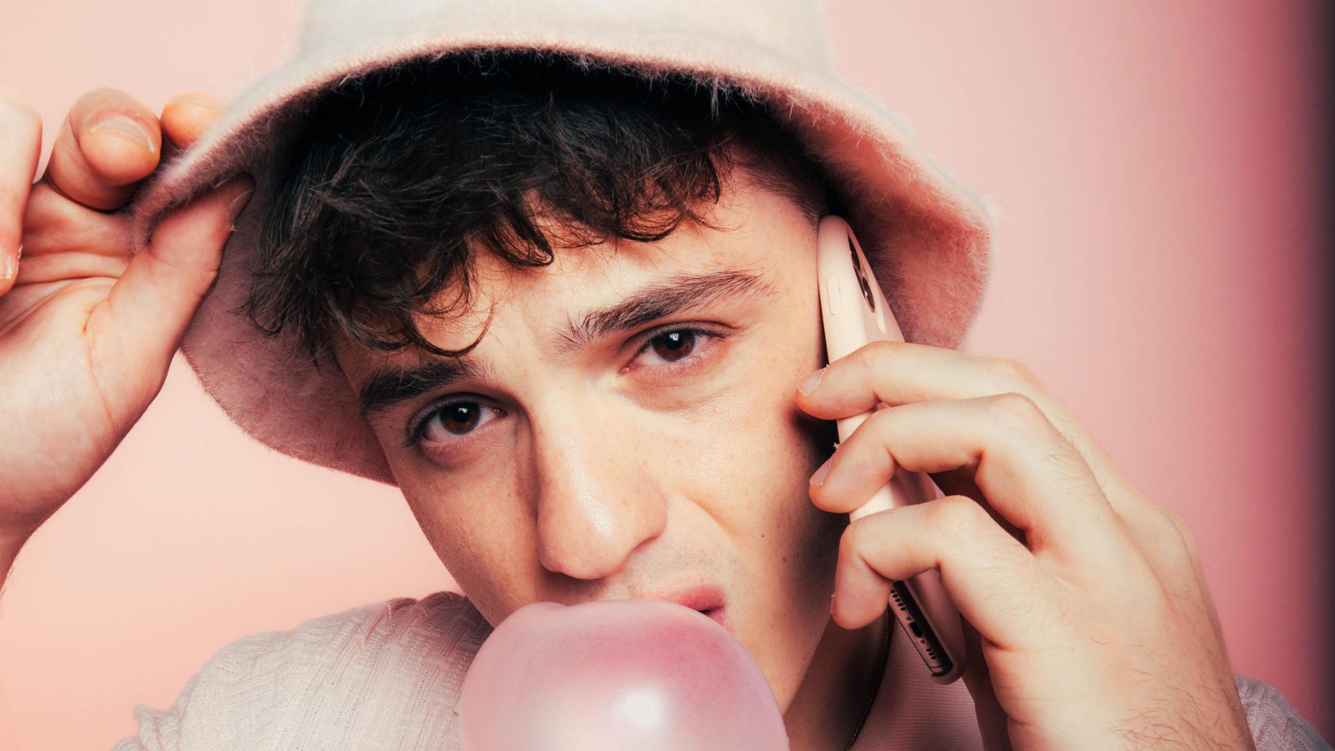 Con il brano “Devastante” Olly entra nelle case dei fan - Il Secolo XIX