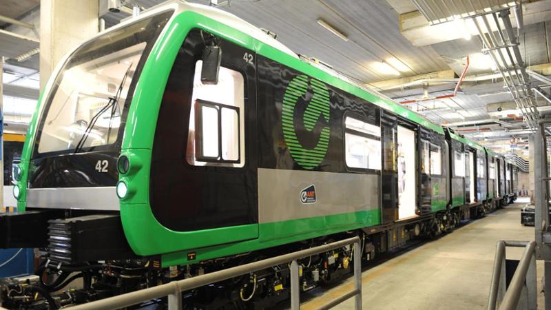 Metropolitana a Genova, consegnato il primo dei 14 nuovi treni - Il ...