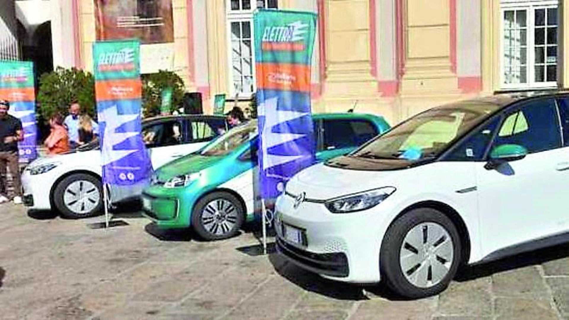 Car sharing, numeri da record a Genova. “Ma ora più parcheggi per un ...