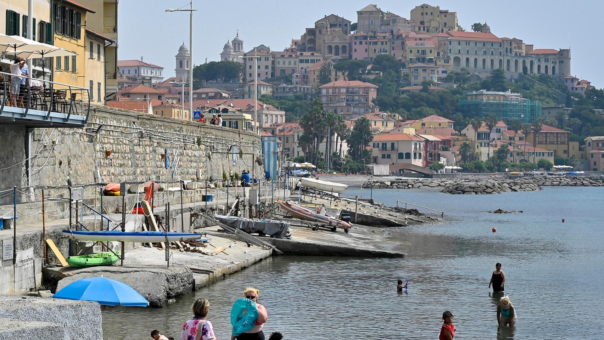Acque non conformi, divieto di balneazione in zona Prino a Imperia - Il ...