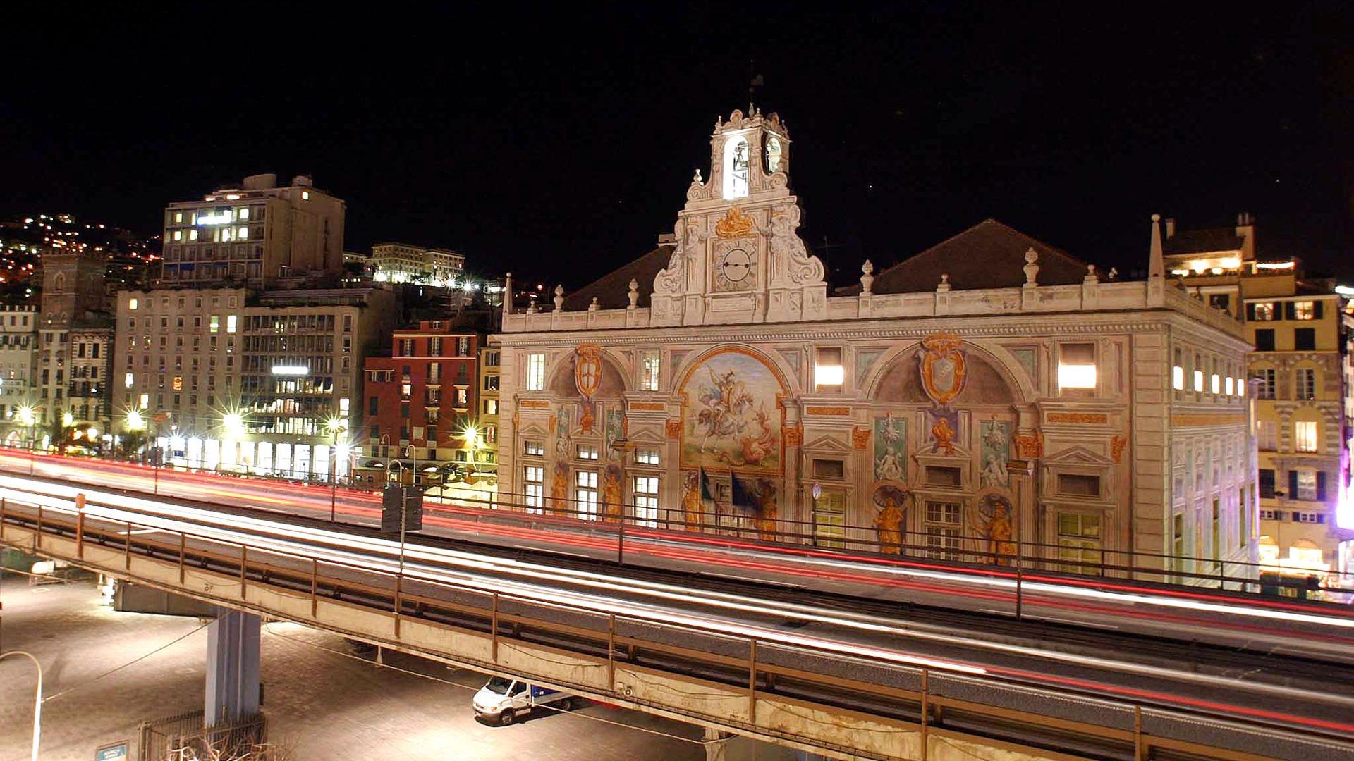 Genova, Sopraelevata chiusa di notte verso Ponente fino al 12 dicembre ...