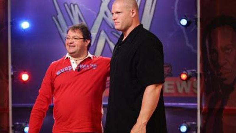 Intervista al genovese Stefano Benzi, voce del wrestling in Italia - Il ...
