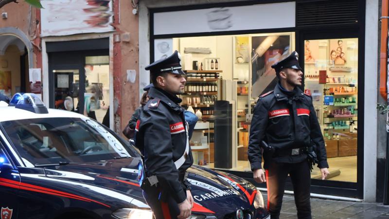 Blitz dell’Antimafia contro la mafia albanese che gestiva lo spaccio di ...