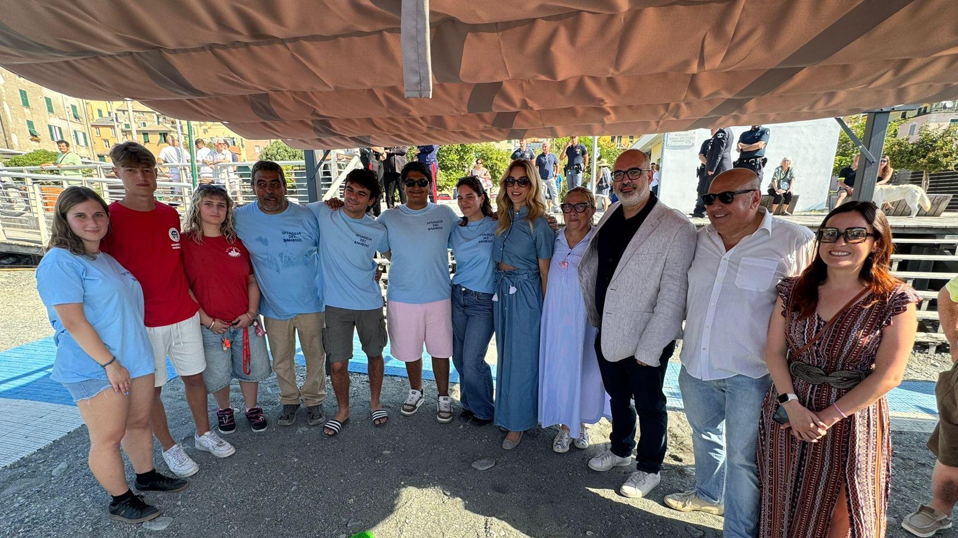 Genova, a Voltri prende il via la stagione della "Spiaggia dei bambini ...