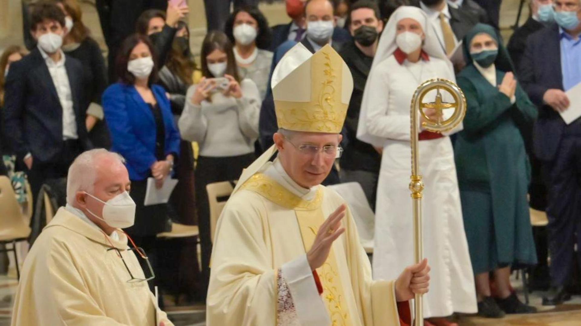 Monsignor Marini ordinato vescovo dal Papa, dalla diocesi di Tortona ...