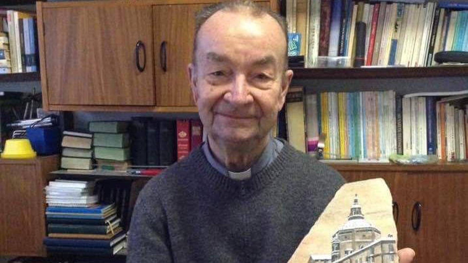 Diocesi di Pavia in lutto, è morto a 93 anni don Angelo Lomi «sacerdote ...