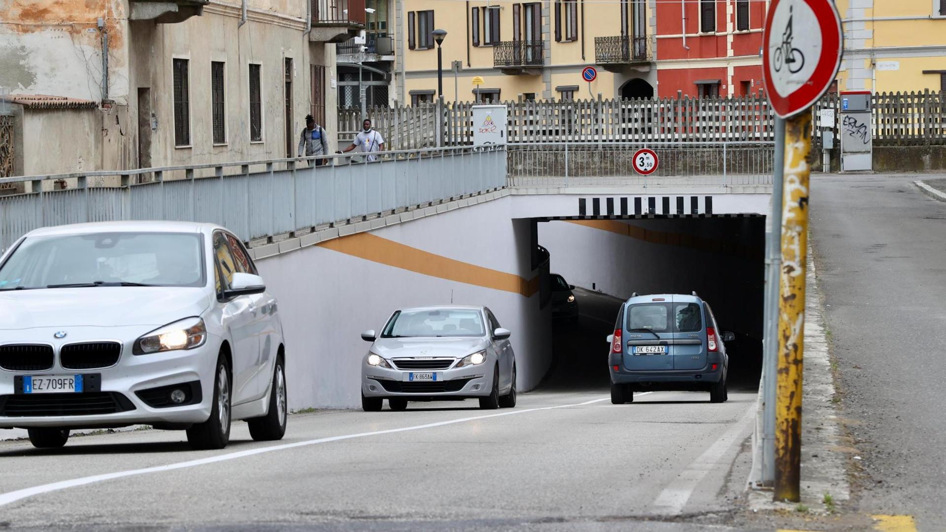 In corso Torino sottopasso allagato per diverse ore - La Provincia Pavese