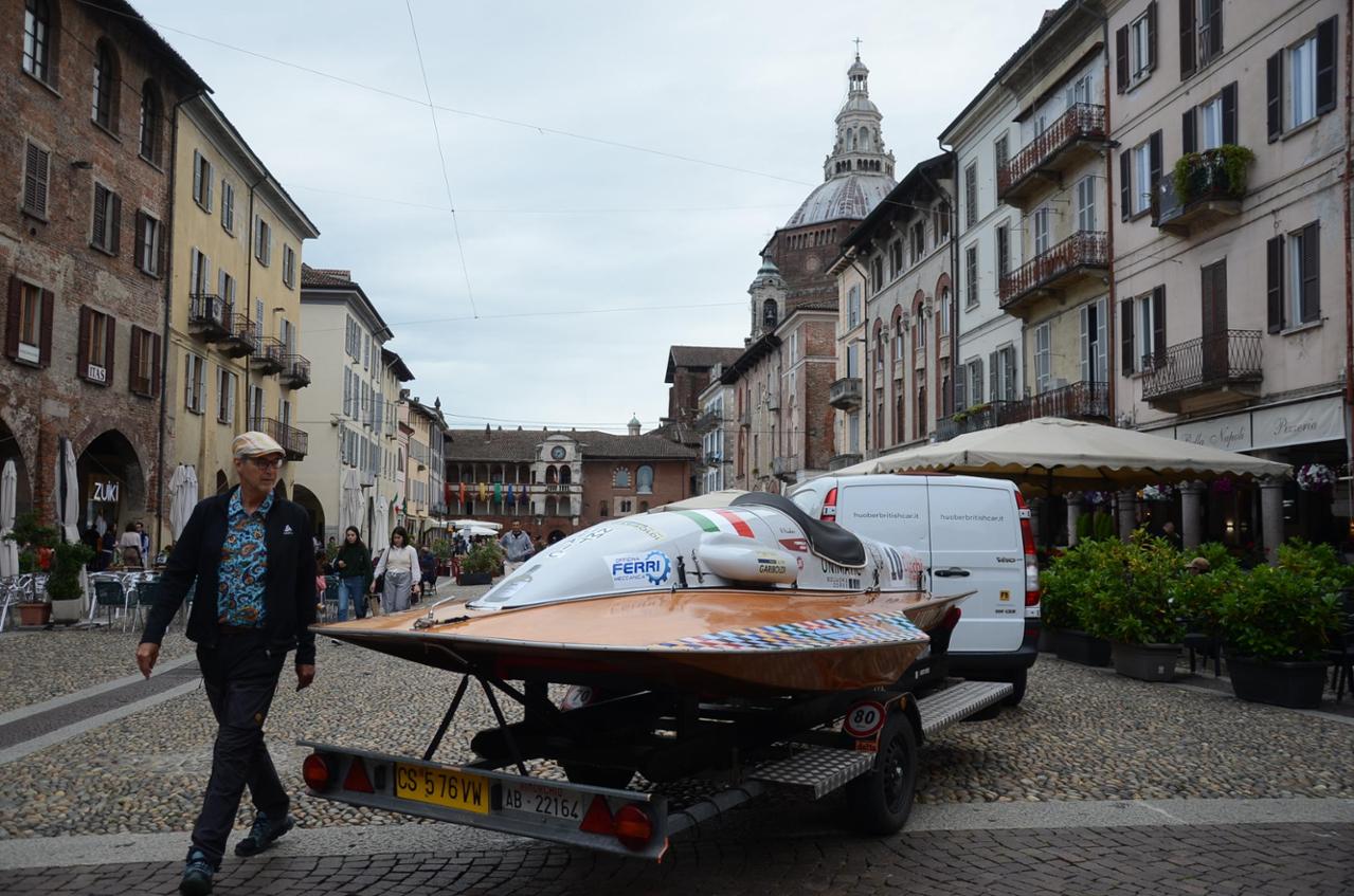 Raid Pavia-Venezia, sfilano le imbarcazioni della corsa su fiume più ...