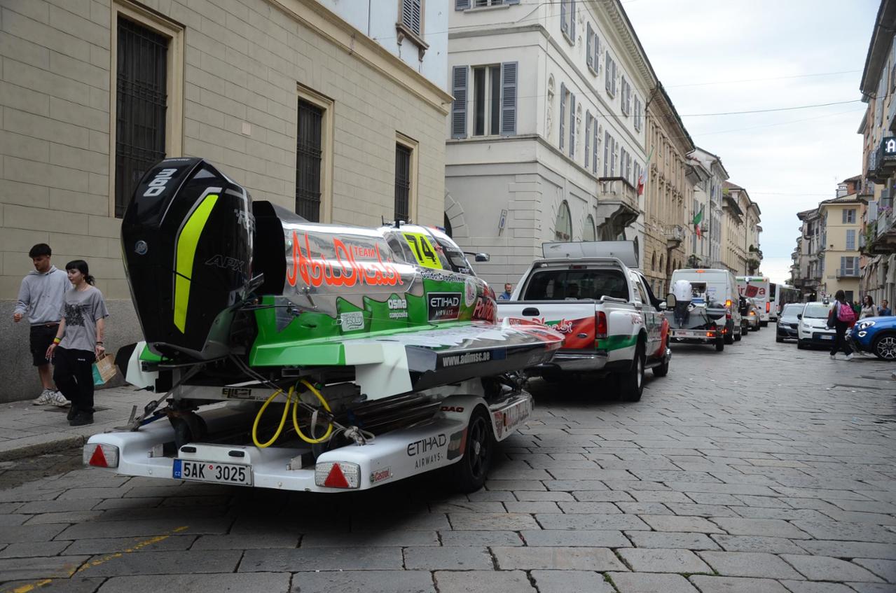 Raid Pavia-Venezia, sfilano le imbarcazioni della corsa su fiume più ...