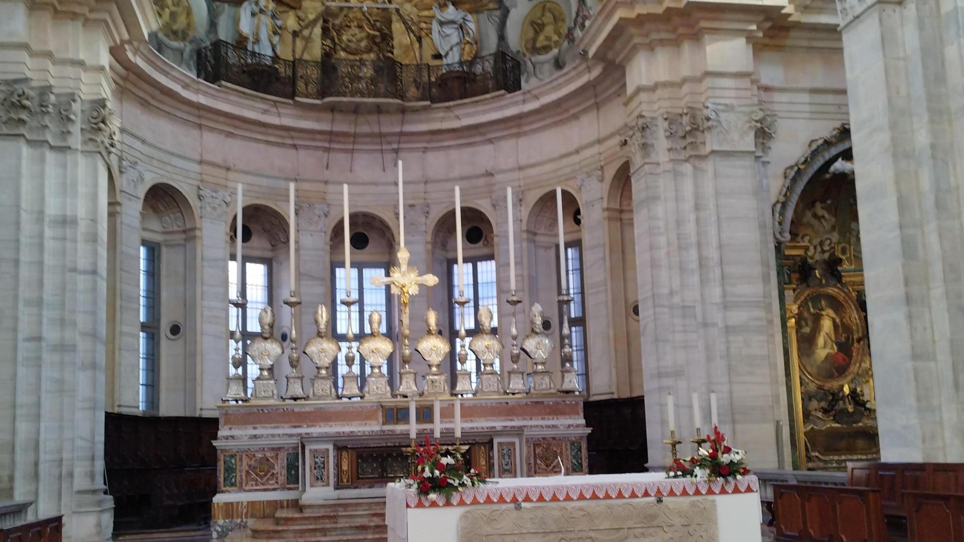 Un altare in marmo per la cattedrale Per realizzarlo serviranno 4 mesi ...