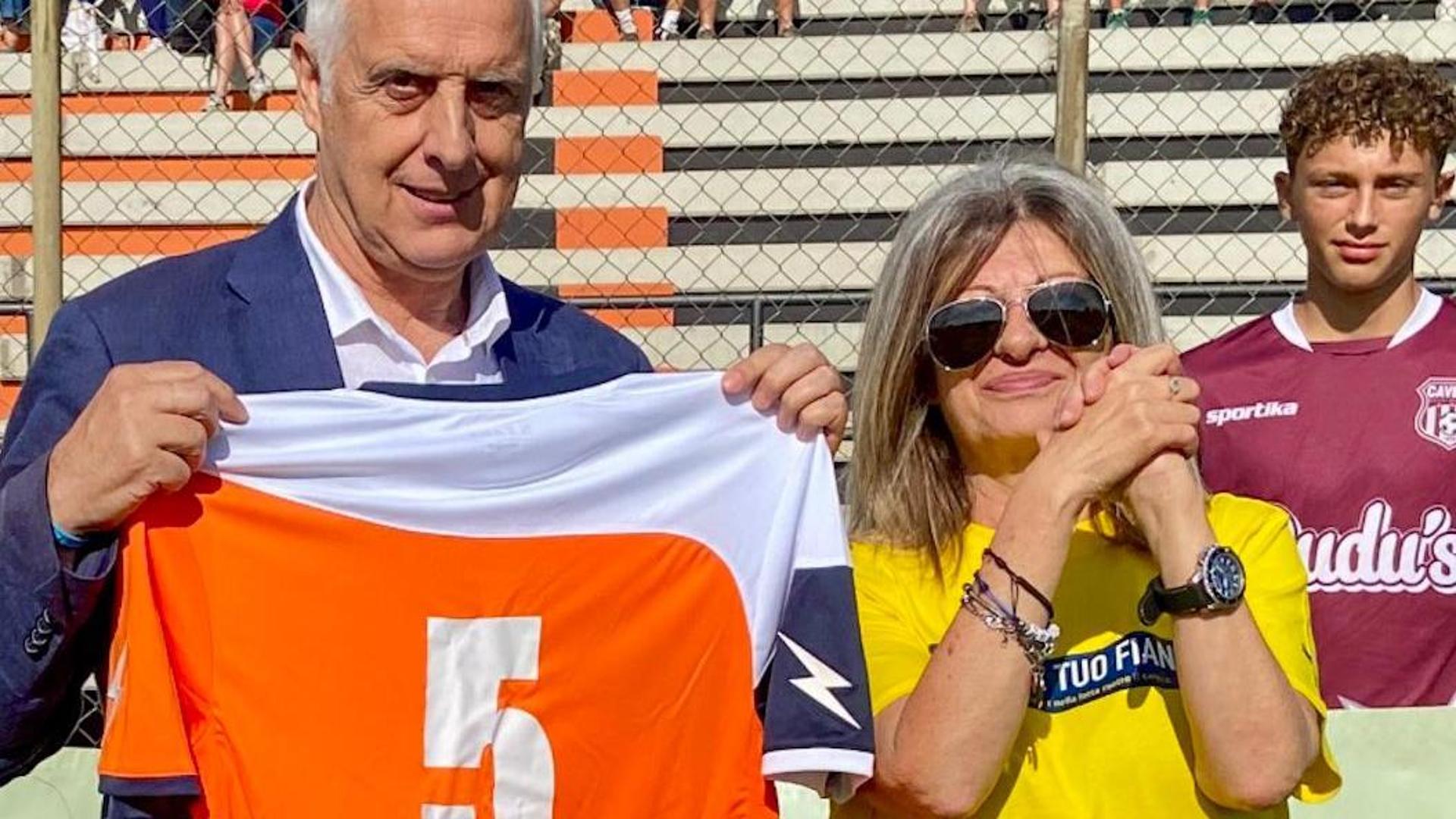 Il logo di Agal sulla maglia della Pinarolese Bressana - La Provincia ...