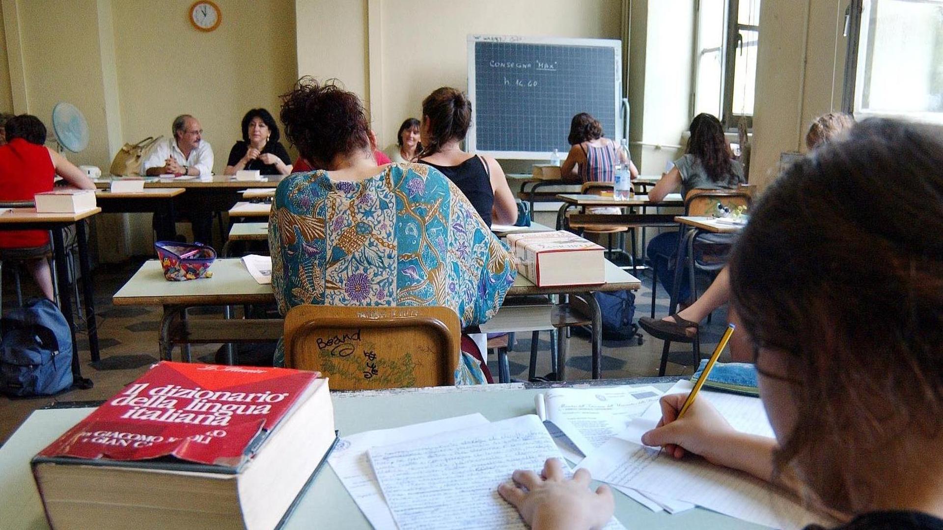 Anni di precariato alle superiori, prof batte il ministero in tribunale ...